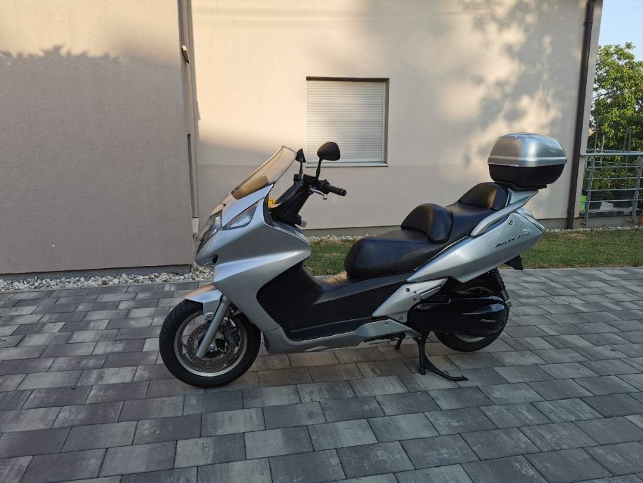 Honda Silver wing 600 cm3, 2001 god.