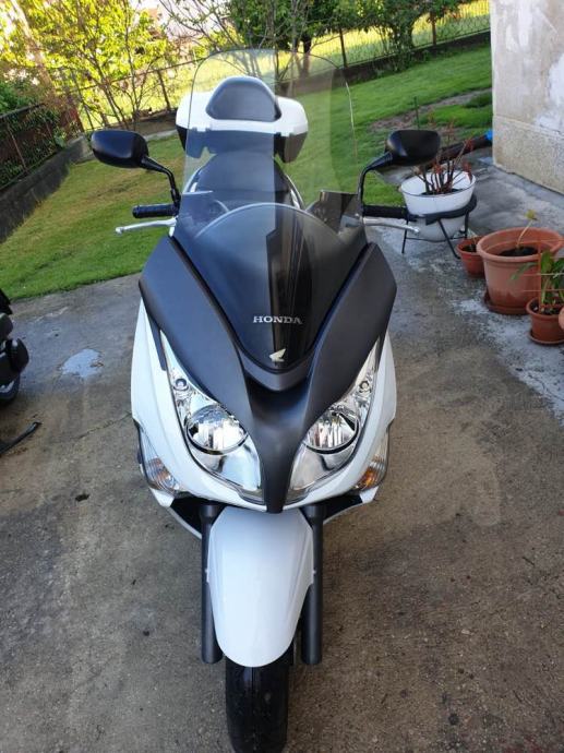 Honda SW 400 T 400 cm3, 2009 god.