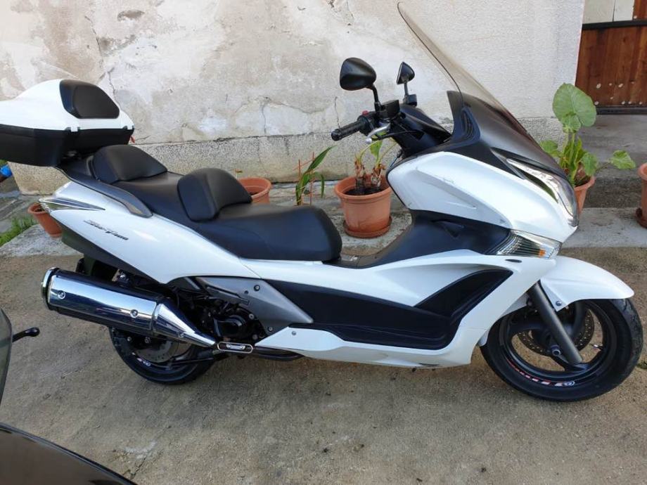 Honda SW 400 T 400 cm3, 2009 god.