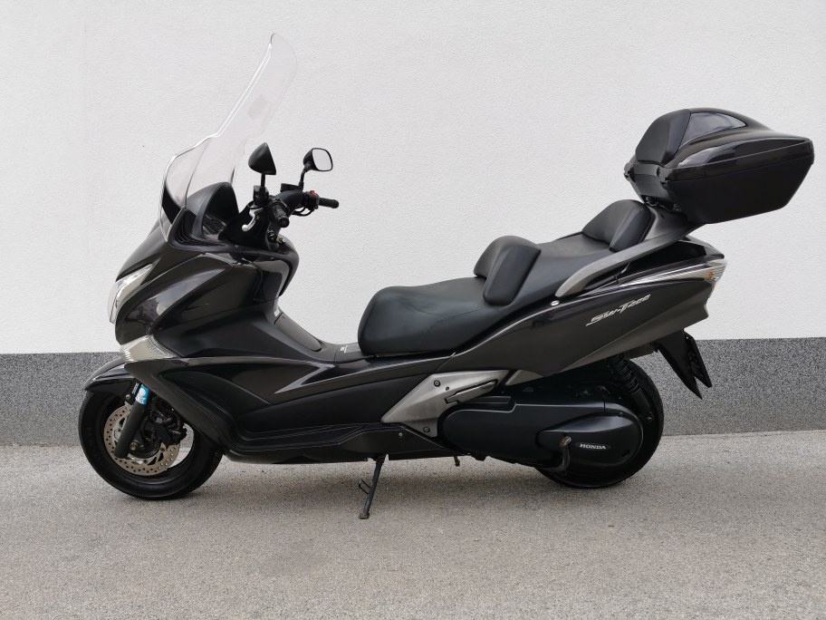 Honda SW-T 400 SILVERWING ABS 400 cm3, 2009 god.