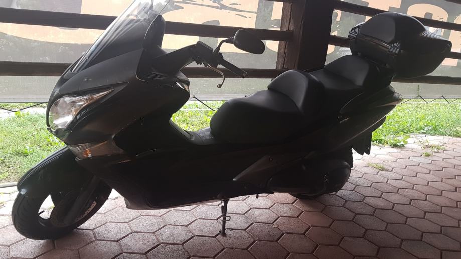 Honda sw t 400 sliver wing 400 cm3, 2010 god.