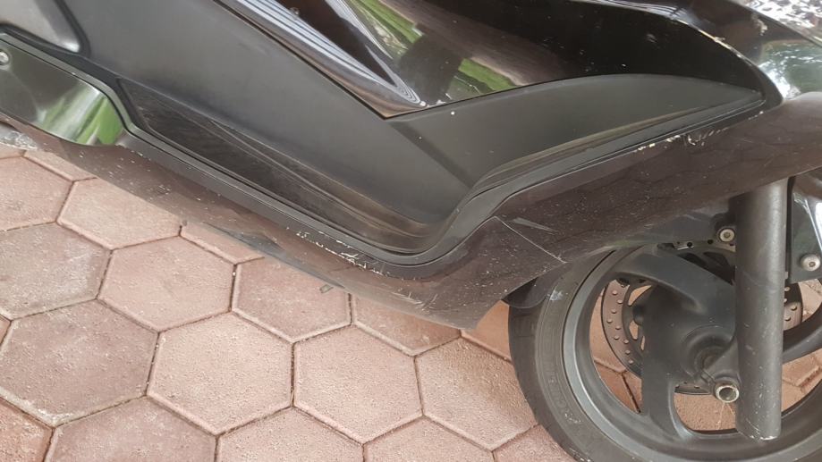 Honda sw t 400 sliver wing 400 cm3, 2010 god.