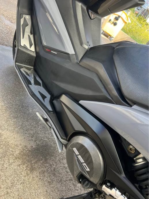 Kymco AK 550, 2017 god.