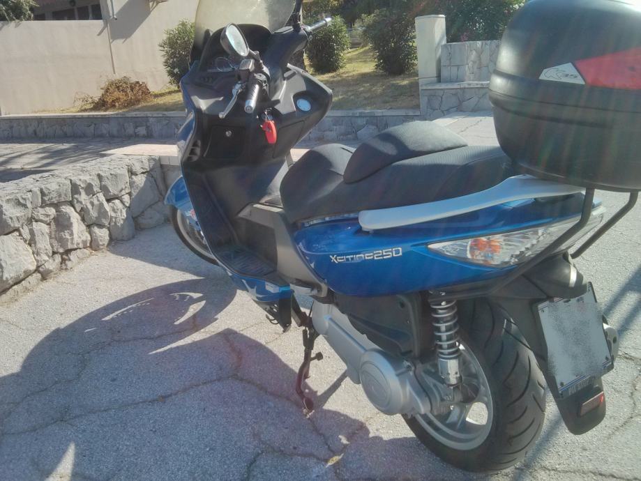 Kymco Xciting 250 249 cm3, 2007 god.