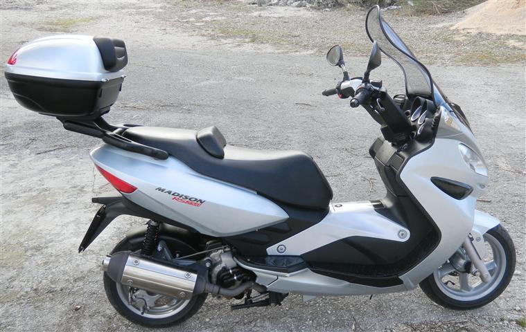 Malaguti Madison 250 cm3- Split, 2005 god.