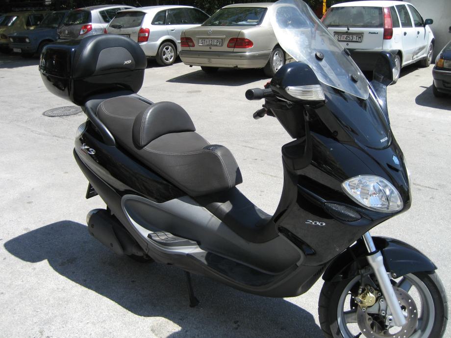 Piaggio 200 cm3 EVOLUTION, 2003 god.