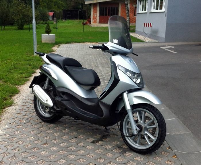 Piaggio Beverly 125 cm3, 2005 god.