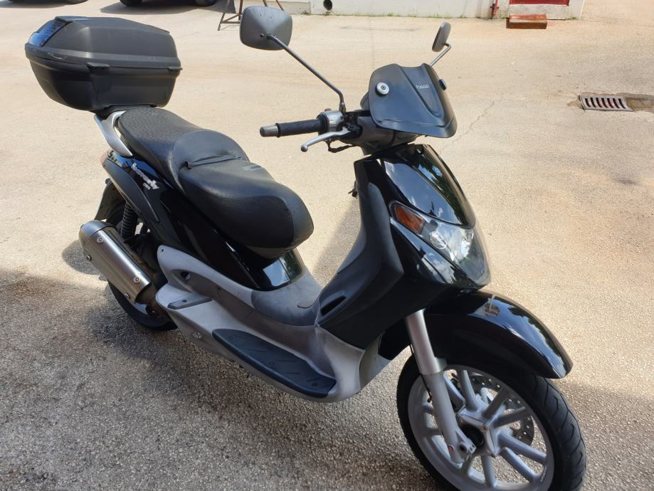 Piaggio Beverly 200 198 cm3, 2005 god.