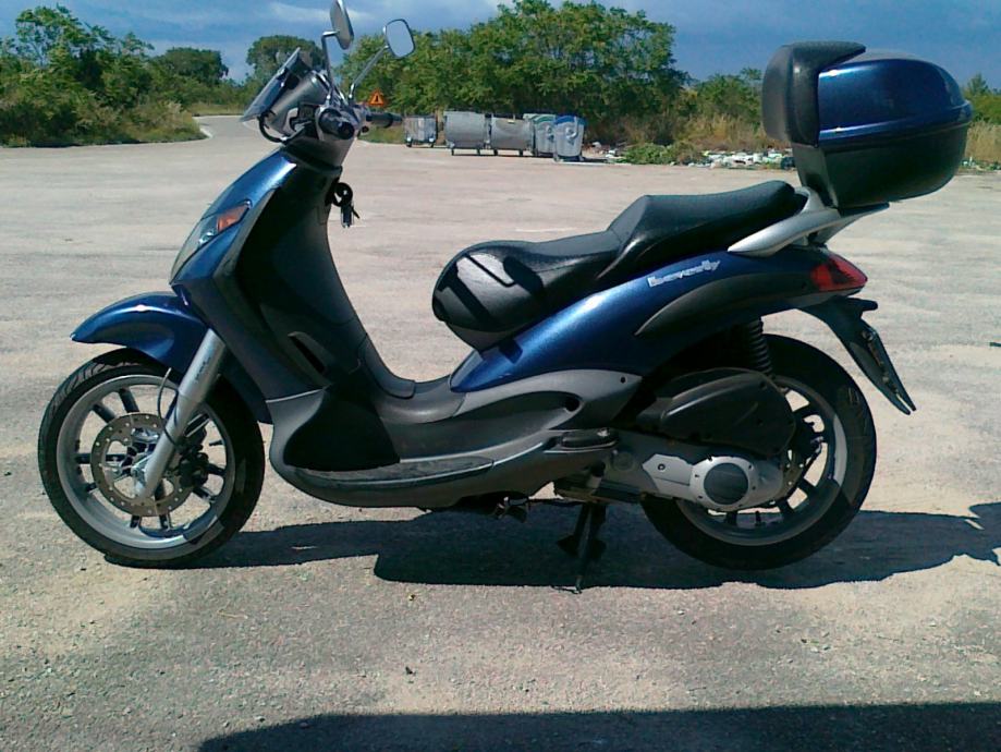 Piaggio Beverly 200 198 cm3, 2003 god.