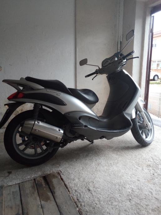 Piaggio Beverly 200 200 cm3, 2003 god.