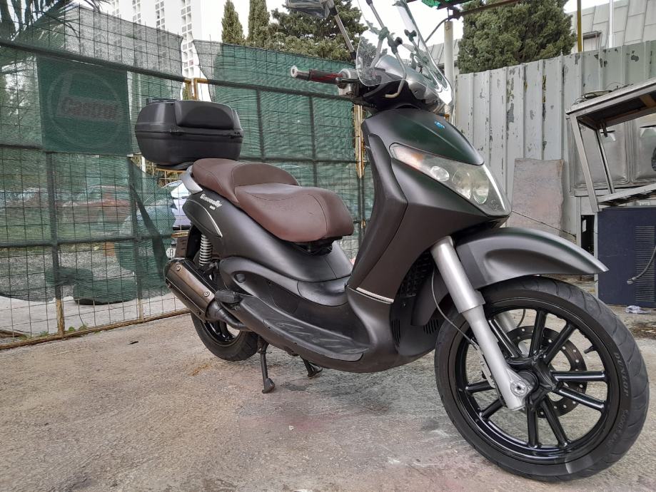Piaggio BEVERLY 200 cm3, 2003 god.