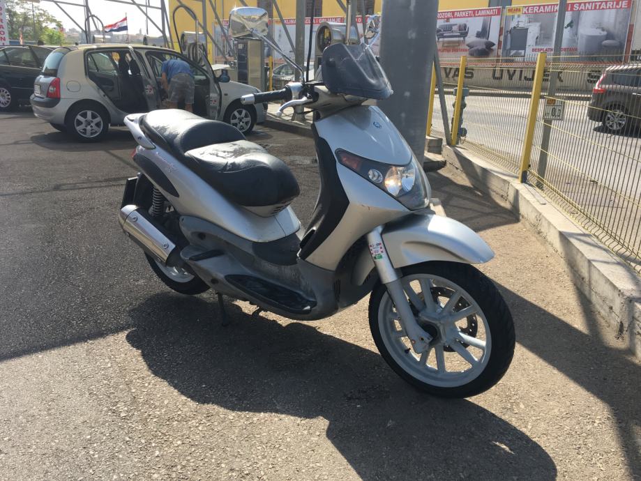 Piaggio Beverly 200 u dobrom stanju!, 2003 god.