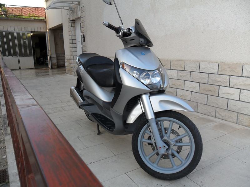 Piaggio beverly 200, 2003 god.