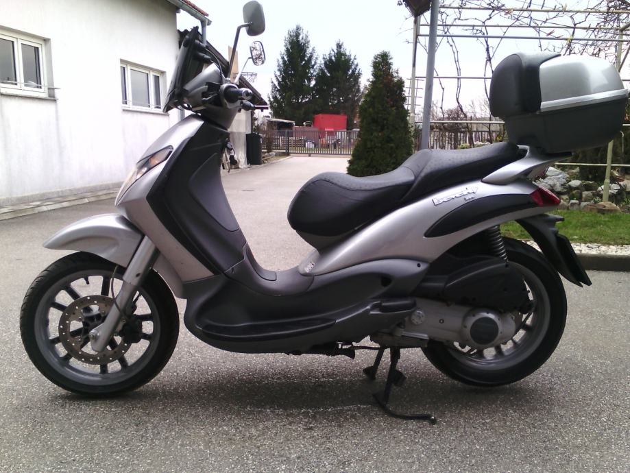 Piaggio beverly 200, 2002 god.