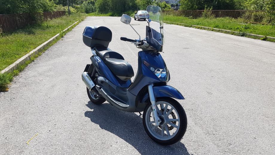 Piaggio Beverly 200, 2002 god.