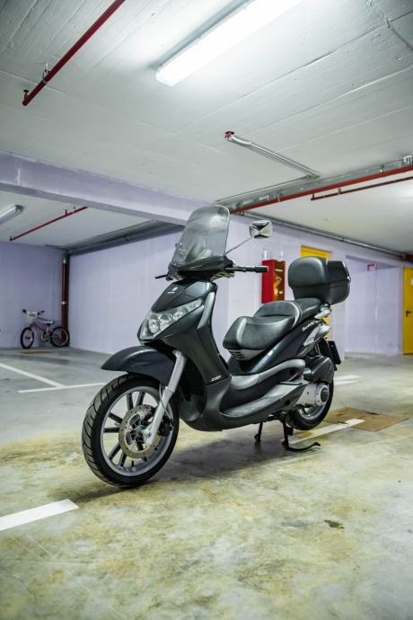 Piaggio Beverly 250, 2005.g., odlično stanje, 2005 god.