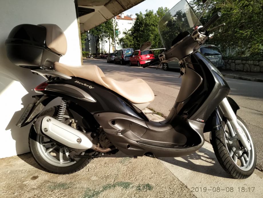 Piaggio Beverly 250 cm3, 2006 god.