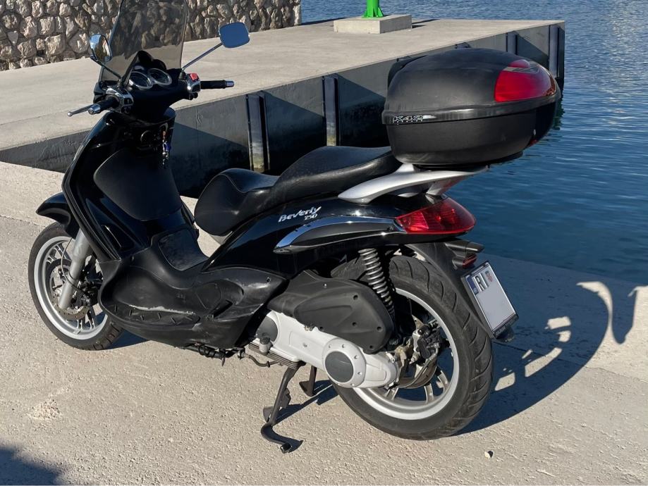 Piaggio Beverly 250 cm3, 2005 god.
