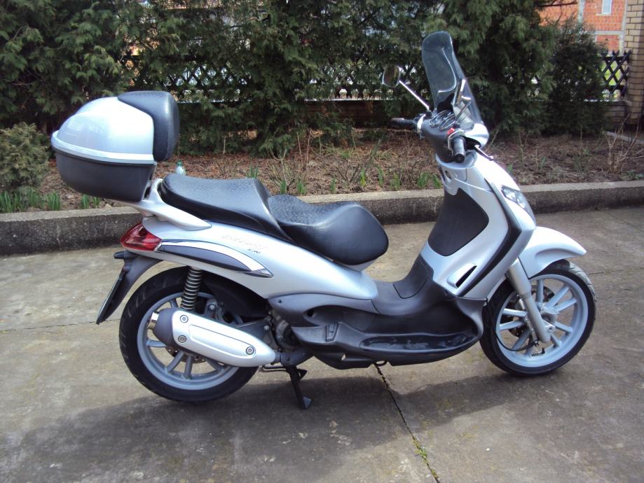 Piaggio beverly 250 cm3, 2004 god.