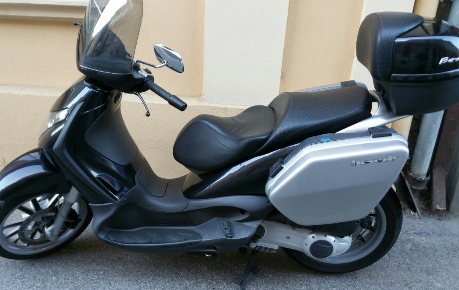 Piaggio Beverly 250 cm3, 2005 god.