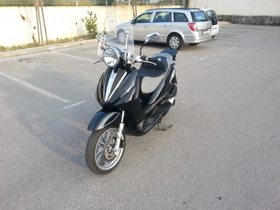 Piaggio Beverly 250 i.e. Cruiser * IZVRSNO STANJE *, 2007 god.