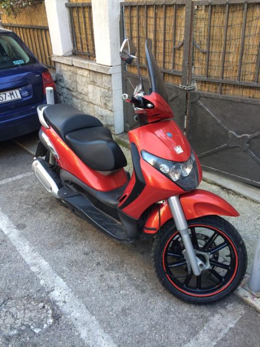 PIAGGIO BEVERLY 250, 2005 god.
