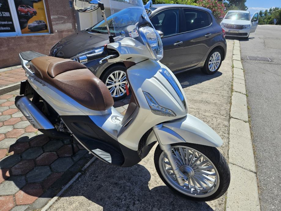 Piaggio Beverly 300 ie, 2012 god.