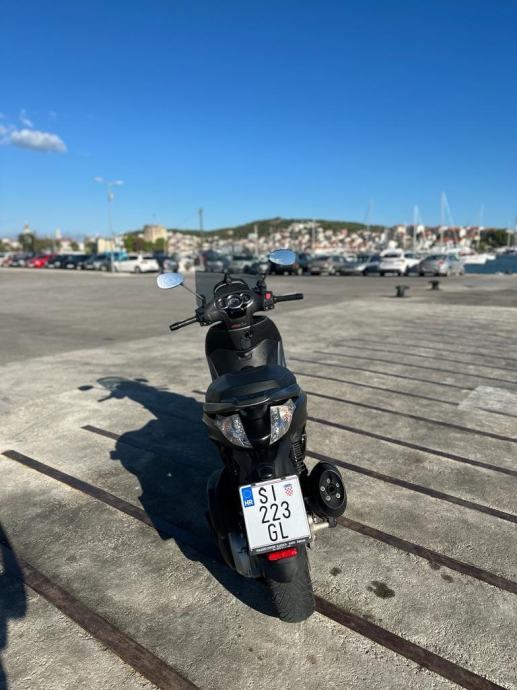 Piaggio Beverly 330 cm3, 2017 god.