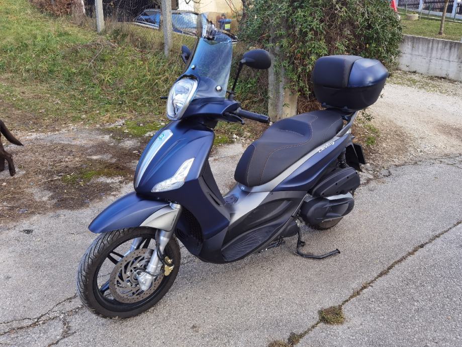 Piaggio Beverly 350 st 330 cm3, 2020 god.