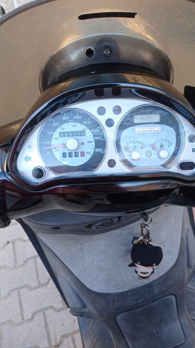 Piaggio Beverly 500 500 cm3, 2004 god.