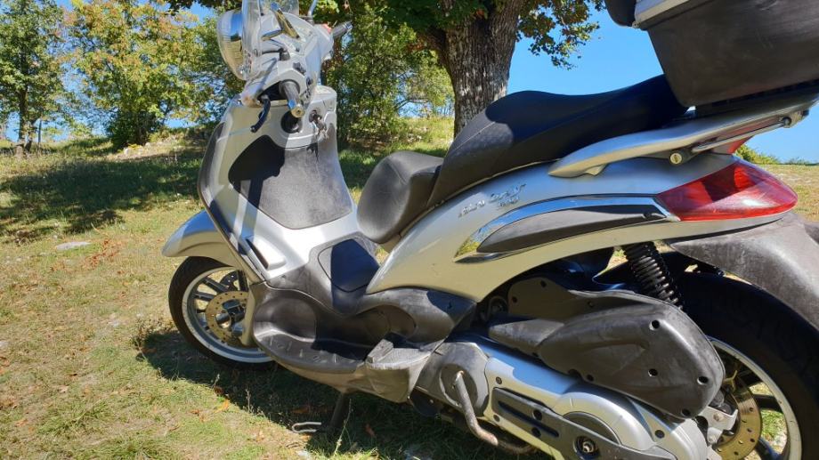 Piaggio Beverly 500, 2006 god.