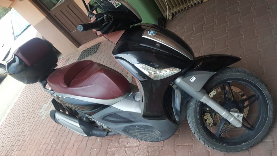 Piaggio Beverly, sport tour 330 cm3, 2012 god.