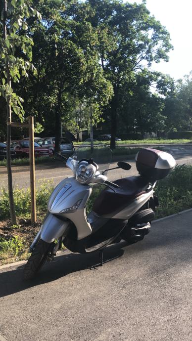 Piaggio Beverly ST350 330 cm3 super stanje, servis, kofer, 2012 god.