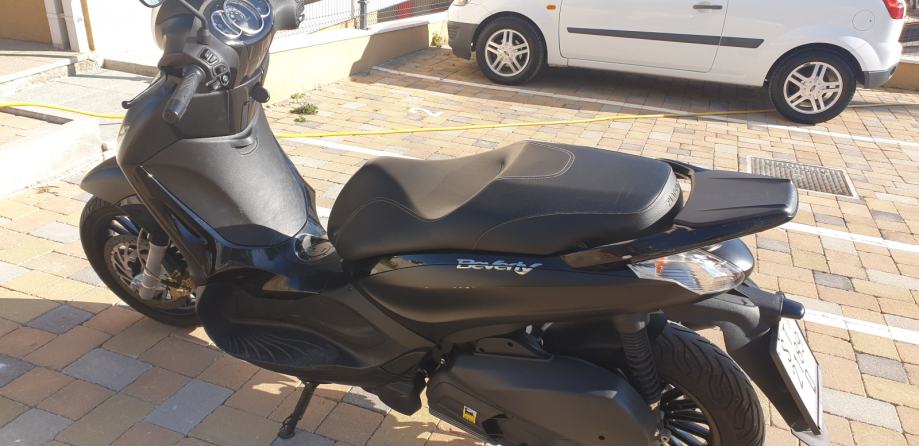 Piaggio Bevery 300 cm3, 2016 god.