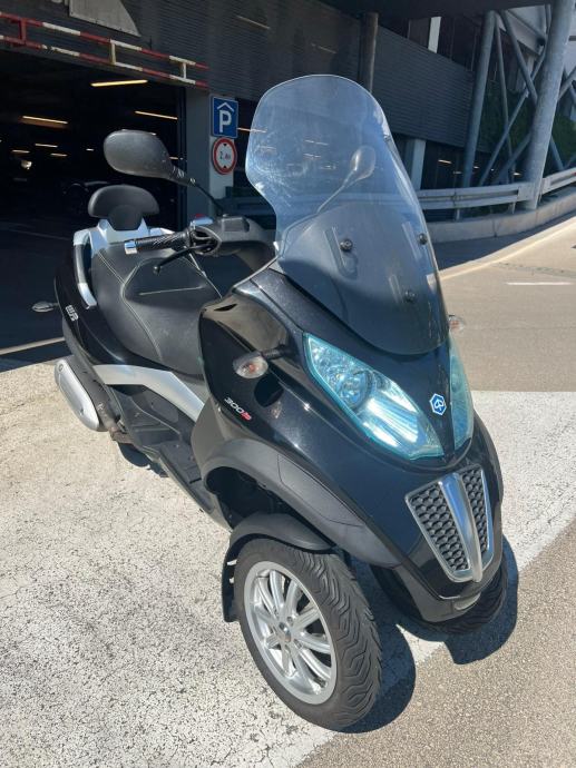 Piaggio Mp3 300 LT 300 cm3, 2013 god.