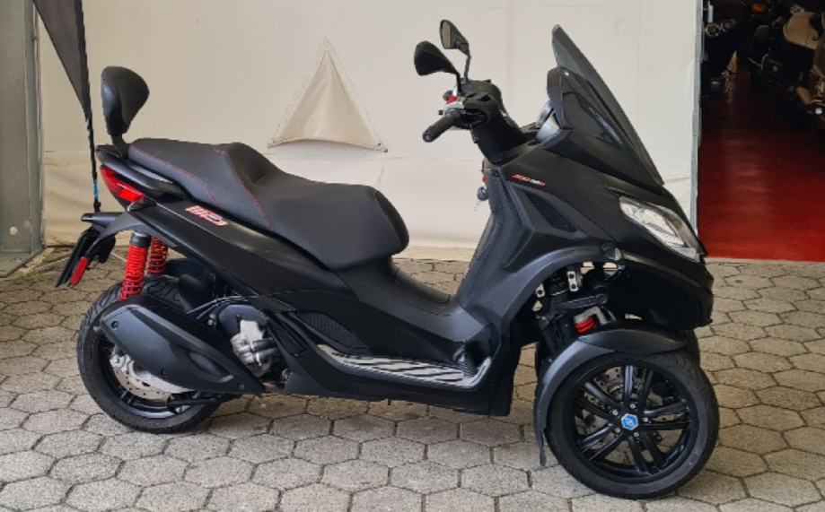 Piaggio MP3 300 LT HPE ABS ASR 300 cm3 s garancijom!!!, 2020 god.