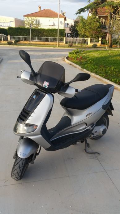 Piaggio SKIPPER 125 ST 125 cm3, 2003 god.