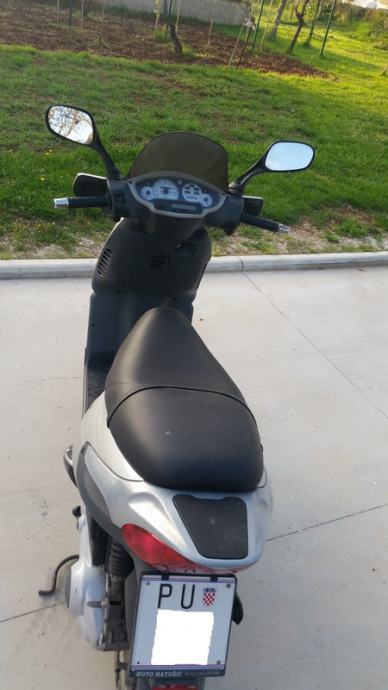 Piaggio SKIPPER 125 ST 125 cm3, 2003 god.