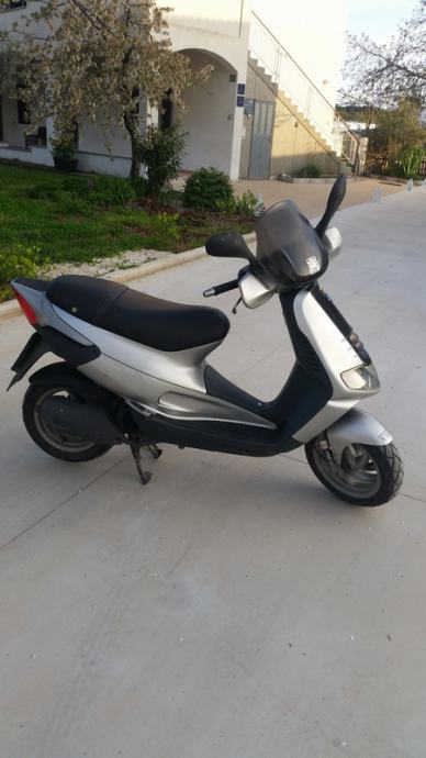 Piaggio SKIPPER 125 ST 125 cm3, 2003 god.