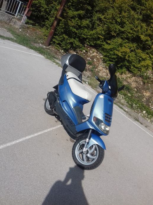 Piaggio Skipper 150 cm3 4T, 2002 god.