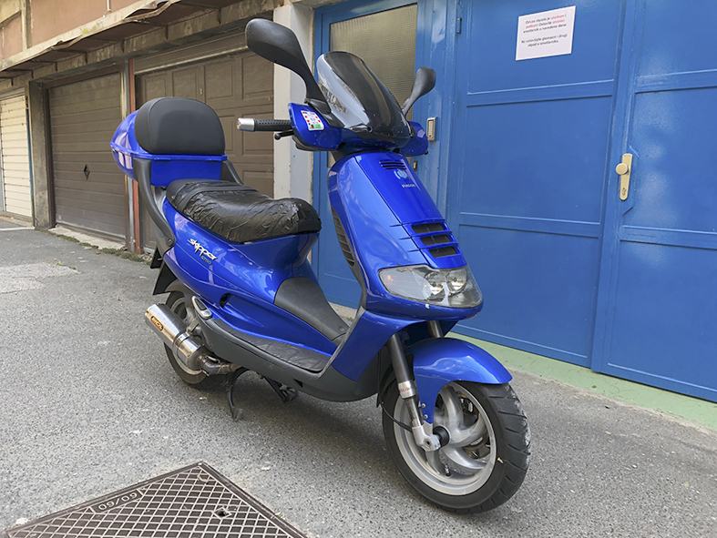Piaggio skipper 150 cm3, s Mallossievim kitom od 187 cm3, 2001 god.