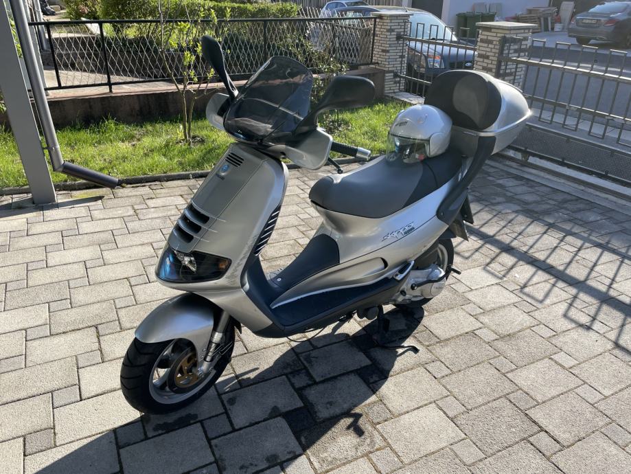 Piaggio Skipper 150 cm3, 2001 god.