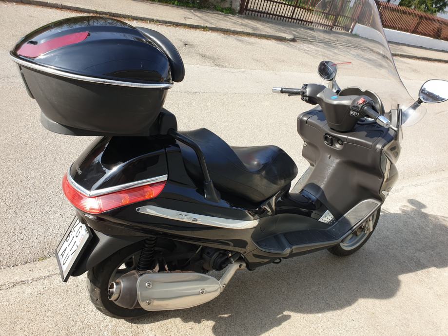 Piaggio X 8 200 cm3, 2004 god.
