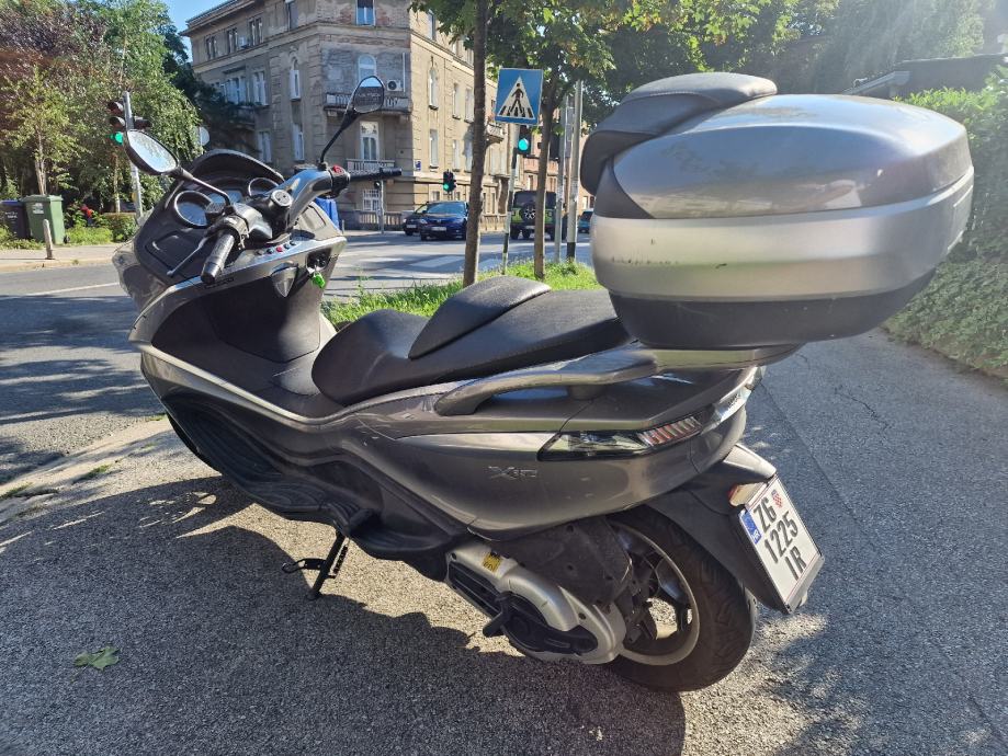 Piaggio X10 500 cm3, 2012 god.