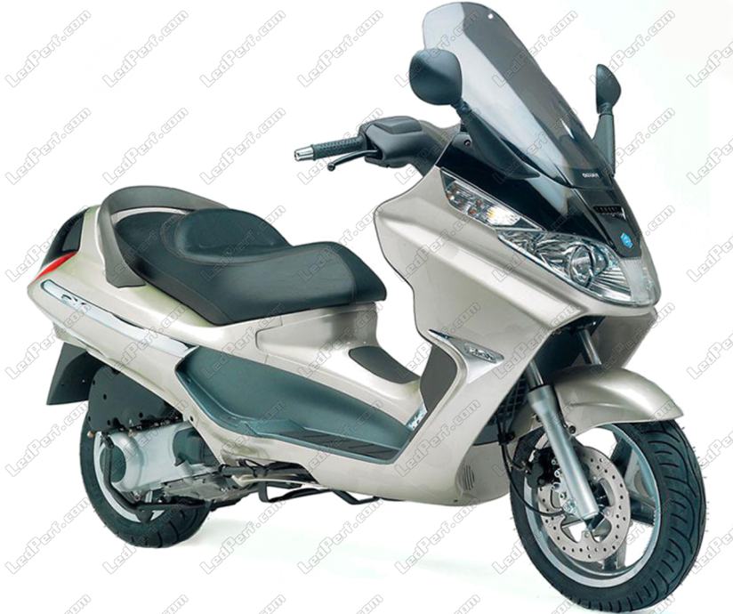 Piaggio X8, 200 cm3, 2005 god.