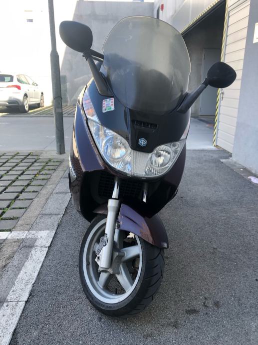 Piaggio X8 200 cm3, 2004 god.