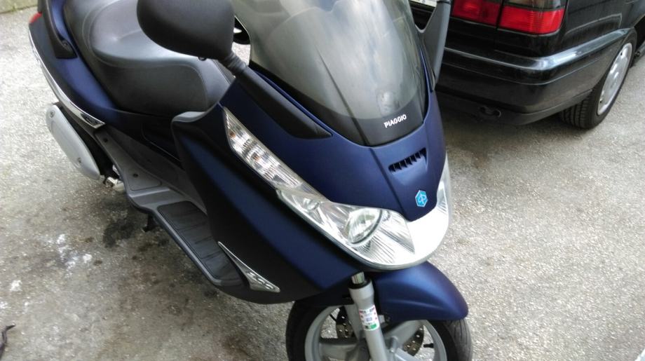 Piaggio X8 200 cm3, 2004 god.