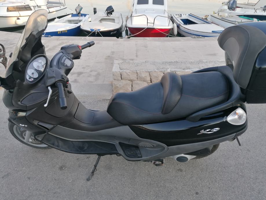 Piaggio x9 250 evolution, 2004 god.