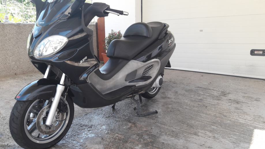 Piaggio X9 250 evo 250 cm3, 2005 god.