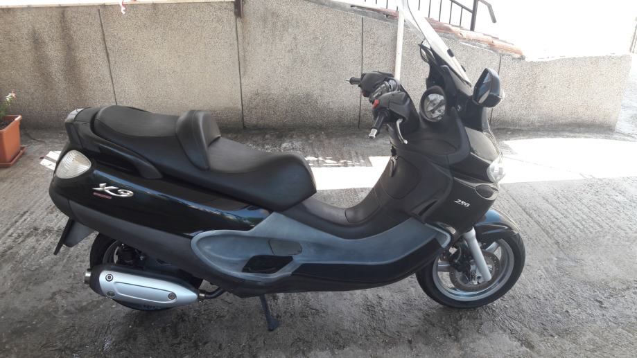 Piaggio X9 250 evo 250 cm3, 2005 god.